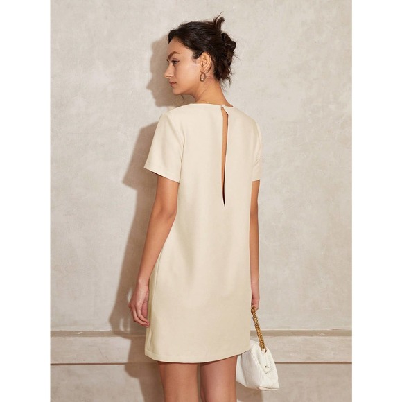 WILA | Tops | Minimalist Notched V Neck Keyhole Back Tunic Dress White ...